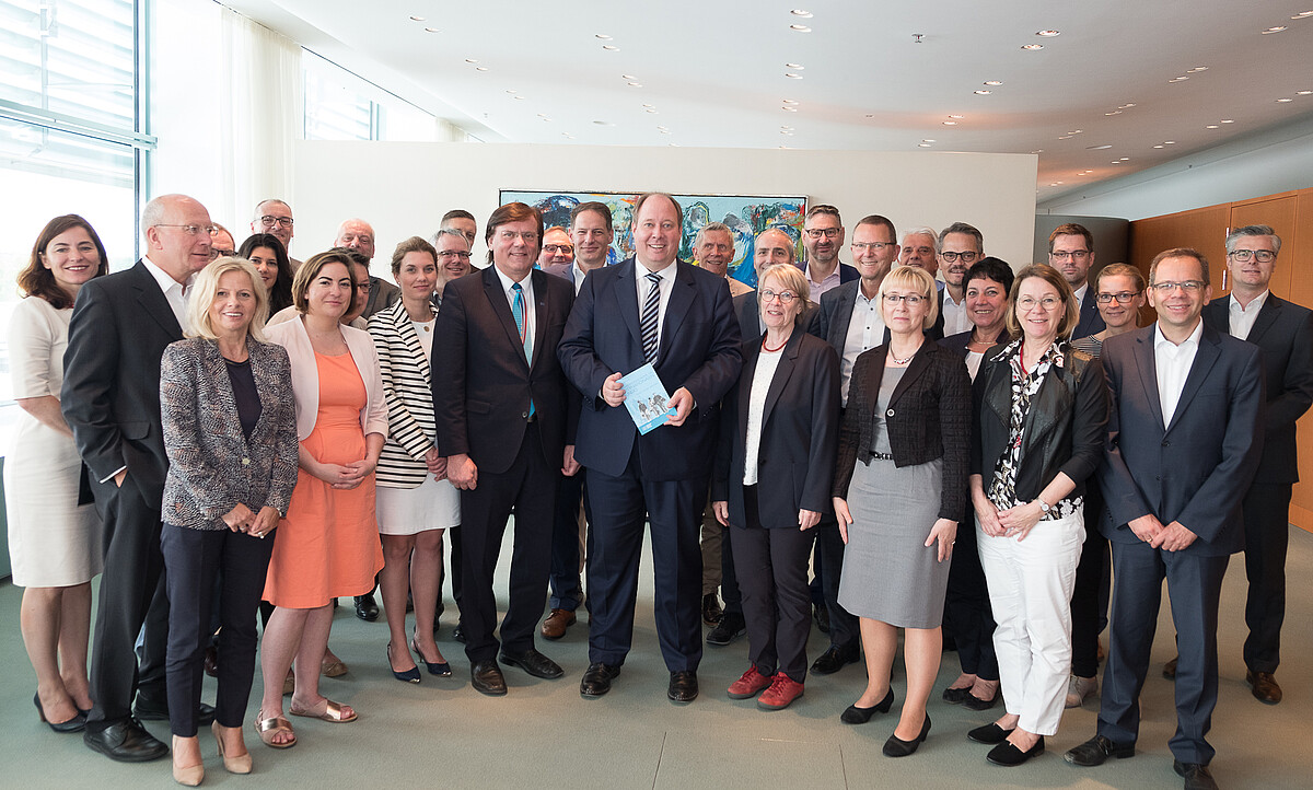 Internationaler Bund: News Details